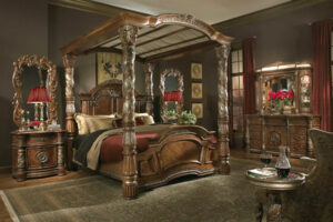 Chippendale Style Furniture: Interior Design With Masterpieces
